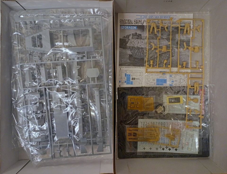 Dragon 6202 Sd.Kfz.251/16 Ausf.C Flammpanzerwagen 1:35 Neu Bauteile ...