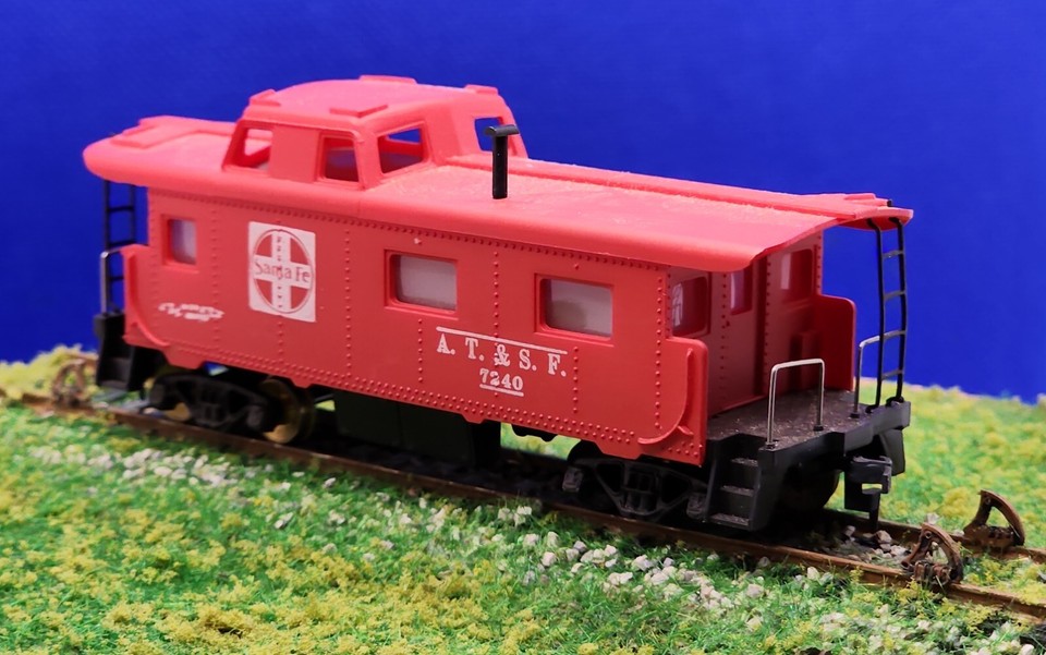 You Pick ~ Mixed Lot of Various HO-scale Cabooses ~ Pre-owned | eBay