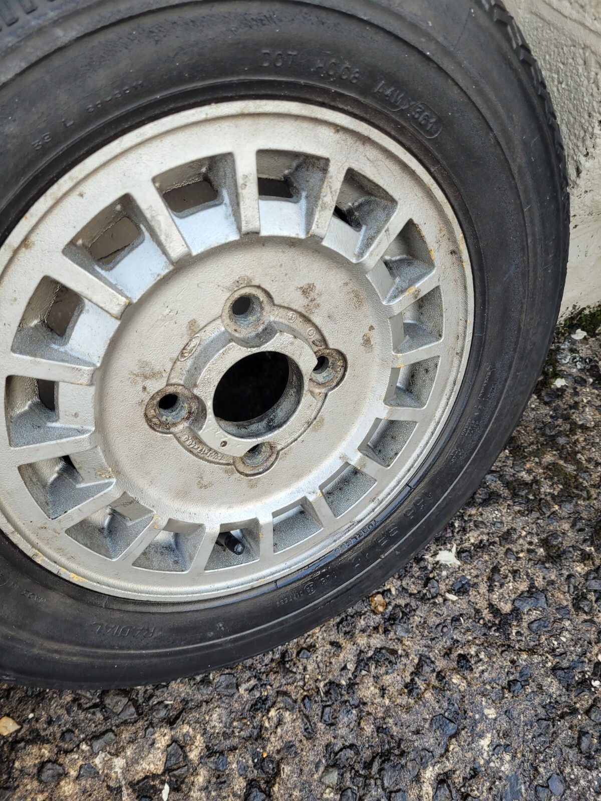 Ford Fiesta Mk1 Ghia Alloy Wheels 12" popular Etc Set Of 6 * SWANSEA ...