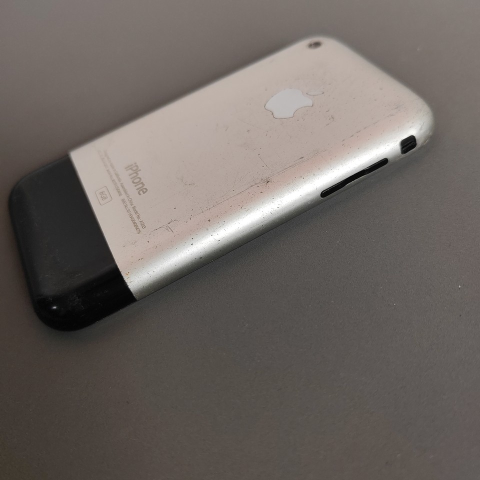 Apple iPhone 1st gen (iPhone 2G) 8GB 2MP 3.5" iOS NO.82 | eBay