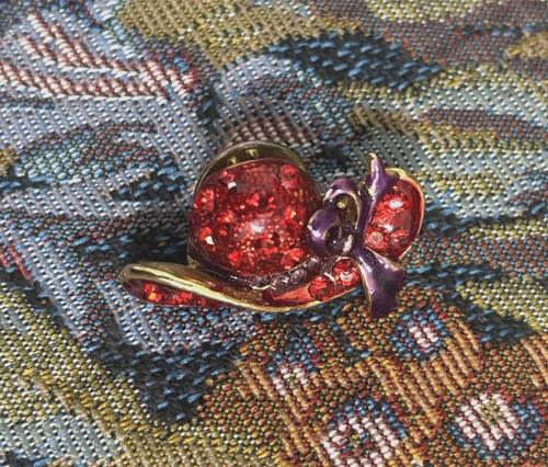 Vintage Red Hat Brooch Pin Metal Gold Tone Red Rhinestones Purple ...