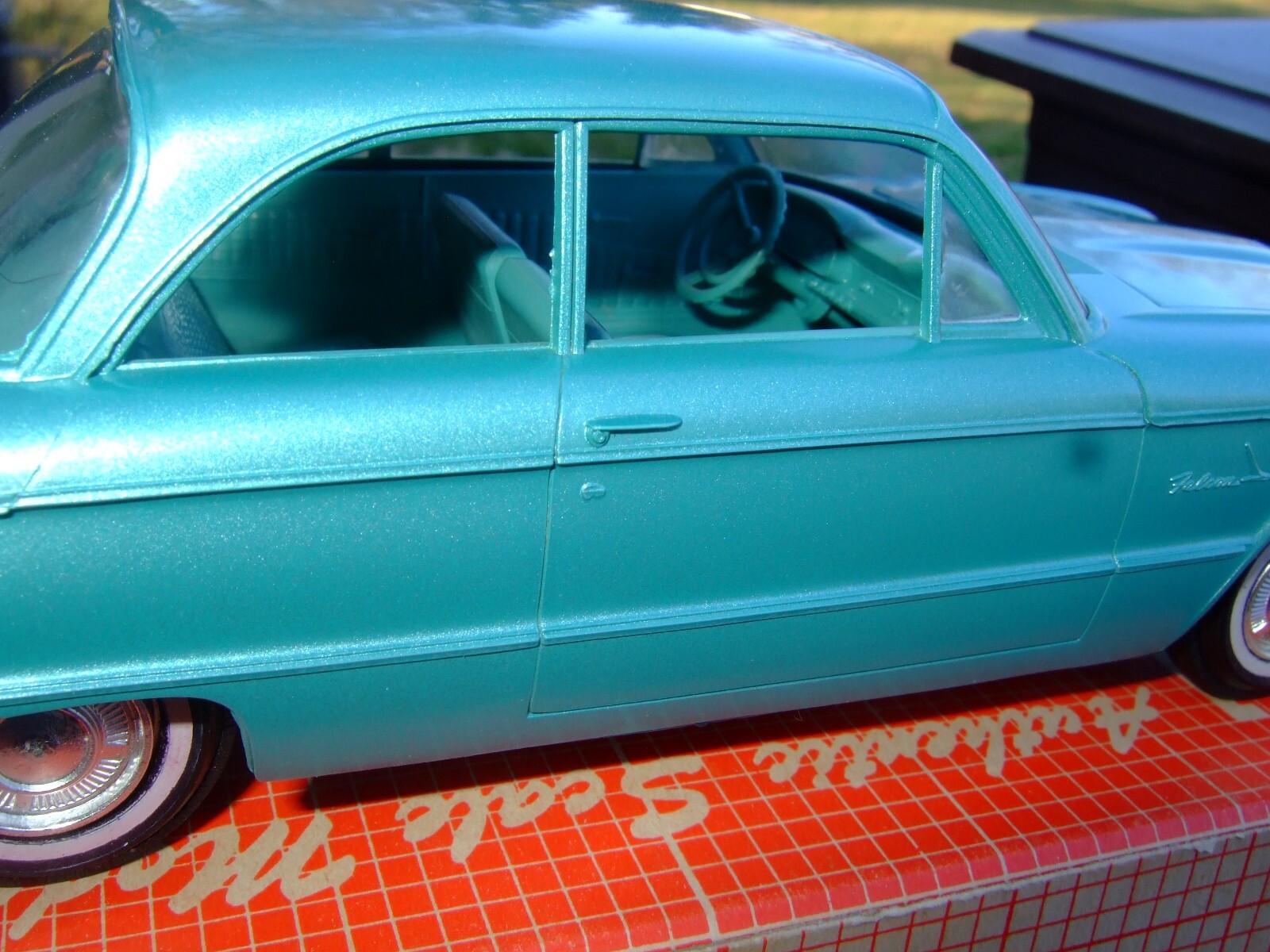 1/25th Scale 1961 Ford Falcon--TISSUE--BOX--EXCELLENT-- | eBay