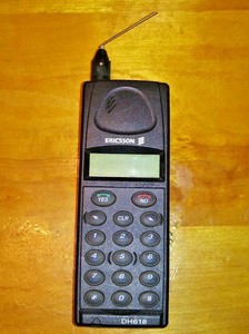 UNTESTED ERICSSON DH618 VINTAGE FLIP FLOP CELL PHONE CDMA CELLULAR OLD ...