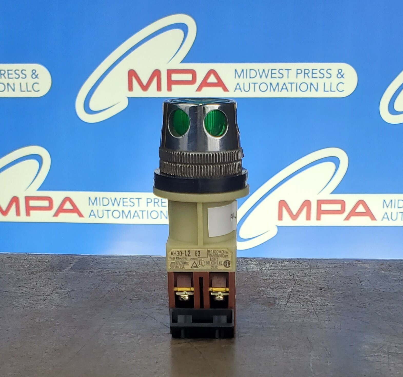 Fuji Electric AH30-L2E3 Green Command Switch AH30-L2 E3 | eBay