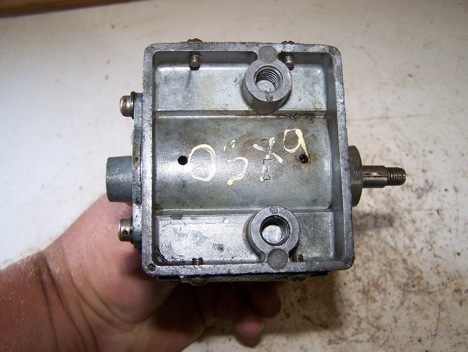 INTERNATIONAL HARVESTER Type L 1 1/2, 3hp M Hit Miss Gas Engine Magneto ...