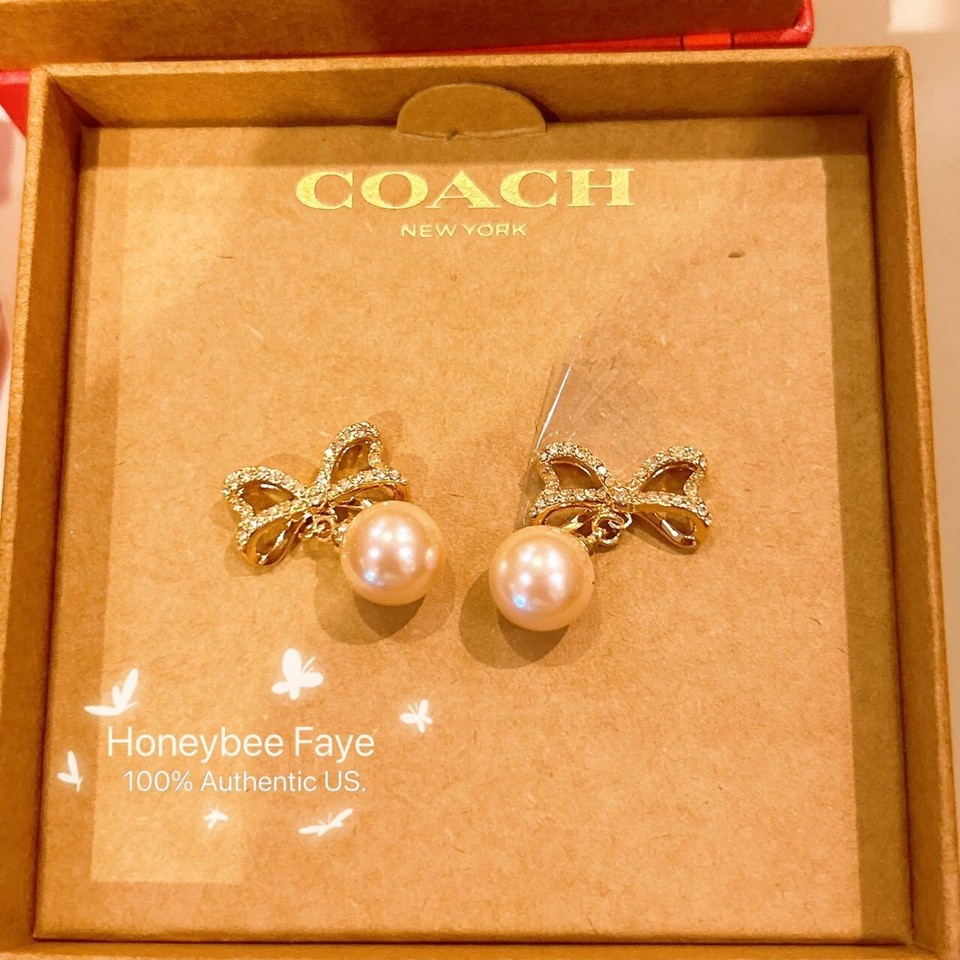New with box COACH Bow Pearl Necklace/ Earrings Set 🎀 🎀 🎀 Holiday best ...