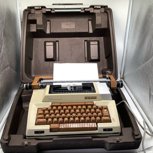 Smith Corona Coronamatic 2200 Electric Typewriter W/Case Vintage Writer ...