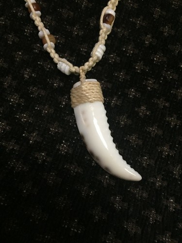 NICE NECKLESS WITH SHELL TO LOOK LIKE TOOTH 18IN - SURFER TYPE | eBay