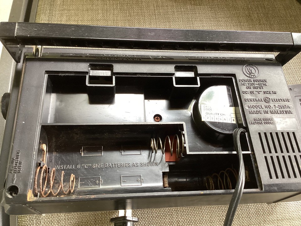 Zenith RF42 AM-FM & GE 7-2857A AM-FM radios, both working | eBay