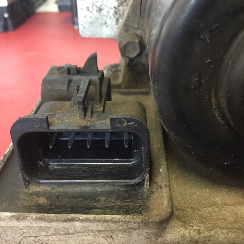 1996-1999 Chevy GMC K1500 C1500 c2500 k2500 tahoe ABS BRAKE MODULE PUMP ...