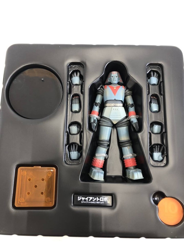 Giant Robo Tokusatsu Revoltech Series 009 Painted Kaiyodo 135mm Figure ...