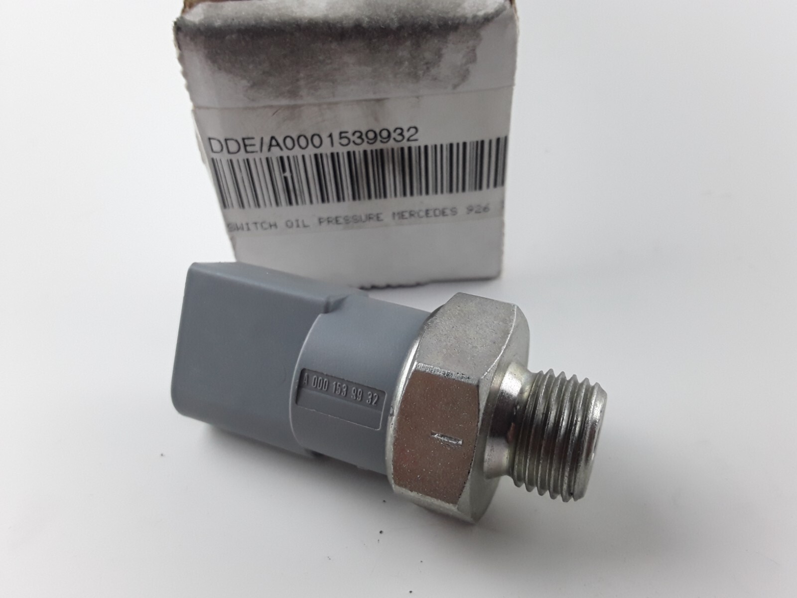 OEM Oil Pressure Switch For MERCEDES 926 | Grelly USA