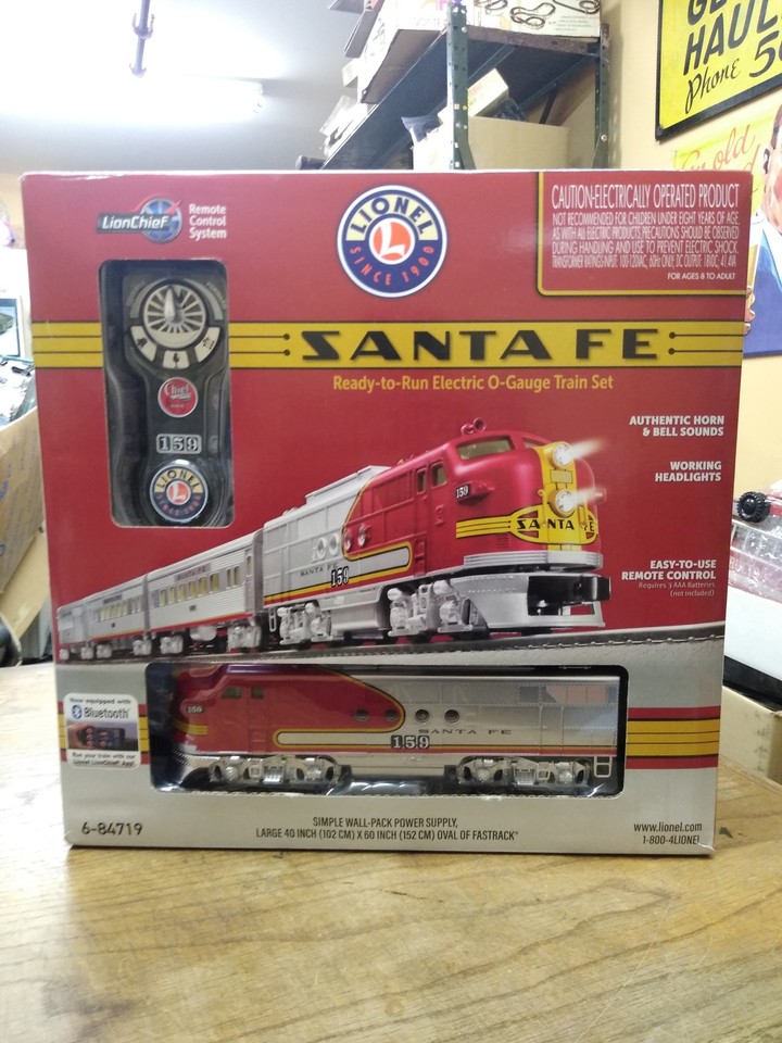NIB Lionel Santa Fe Super Chief Lion Chief Train Set 6-84719 #159 ...