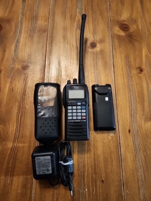Icom IC-A24 Portable Aviation Radio | eBay