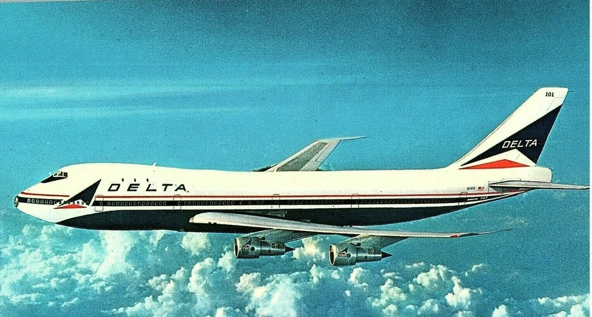 Delta Airlines 747 100
