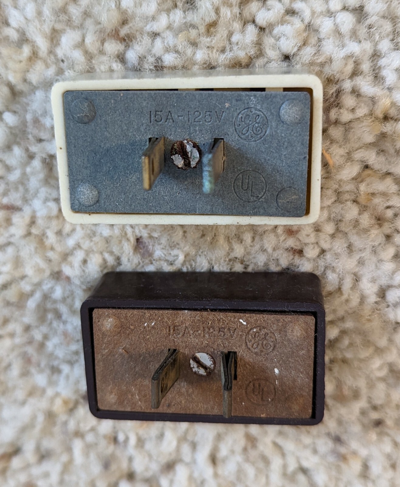 2 Vintage GE Bakelite Electric Electrical Outlet Plug Adapters ...