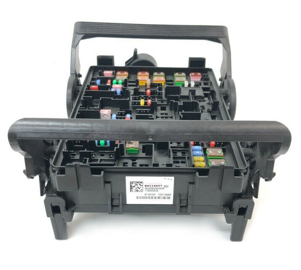 84114437 OEM Fuse Box Junction Block 2015-2020 Escalade Suburban Tahoe ...