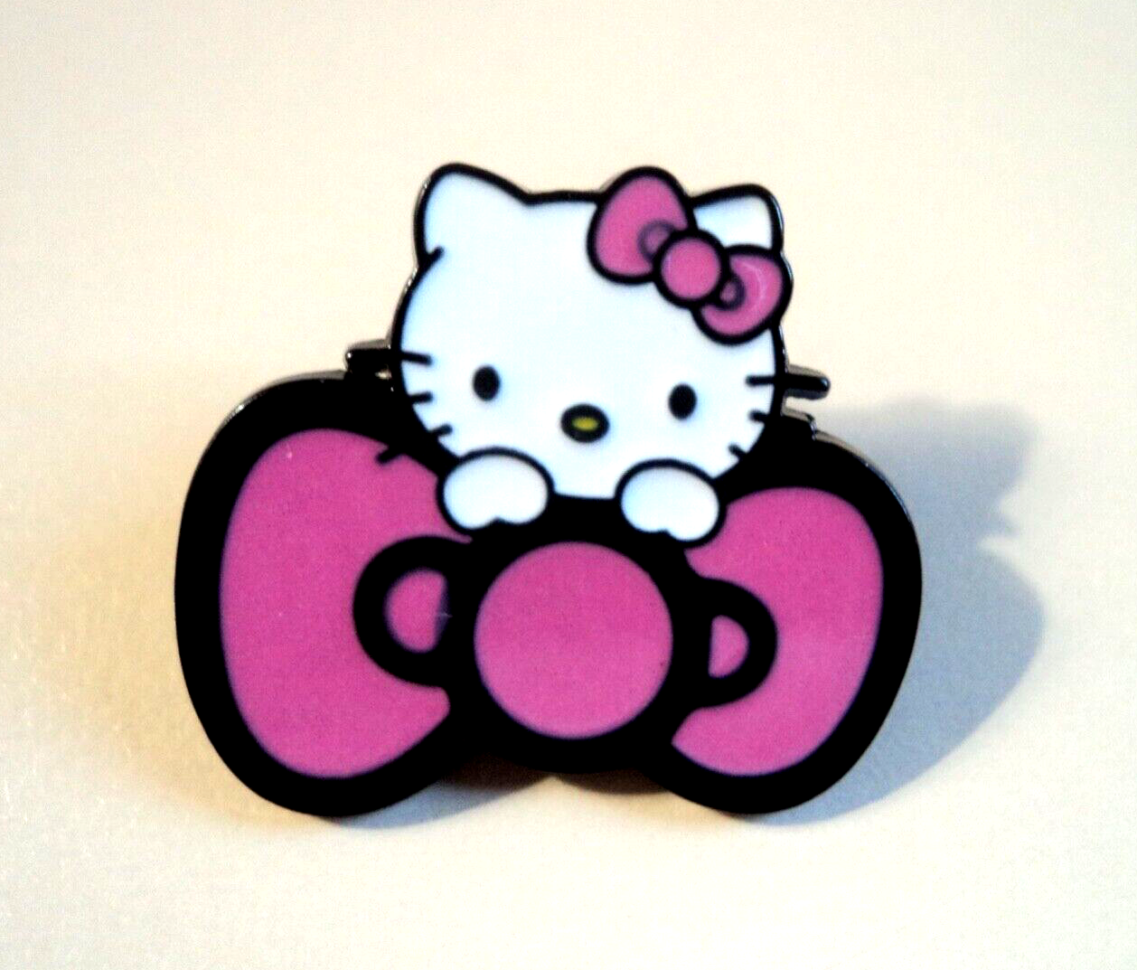 1x Hello Kitty Enamel Metal Pins Brooches Badge Lapel Souvenir Cartoon ...