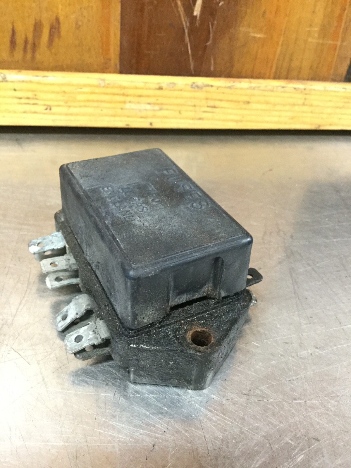 MG MGB Midget & Triumph TR6 • Original Lucas 7FJ Fuse Box. Used. KMG322 ...