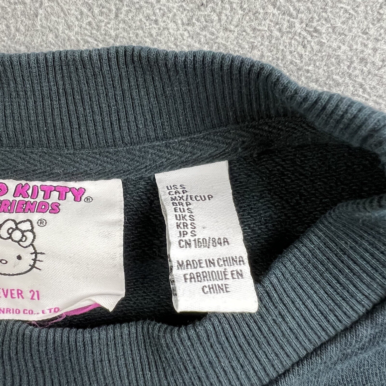 Hello Kitty And Friends Sweater Womens Small Black Forever 21 Crewneck ...