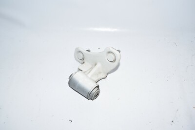 MERCEDES W204 FRONT LEFT DOOR HINGE LOWER A2047201737 | eBay