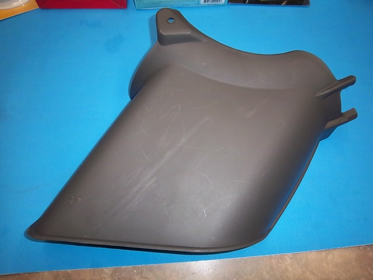 サイズ表記はありませんが、試着感的にLサイズくらいです！ - チェスターコート