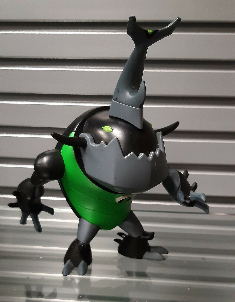 Ben 10 Ultimate Alien Eatle Ben 10 Eatle 5" Action Figure Revolution