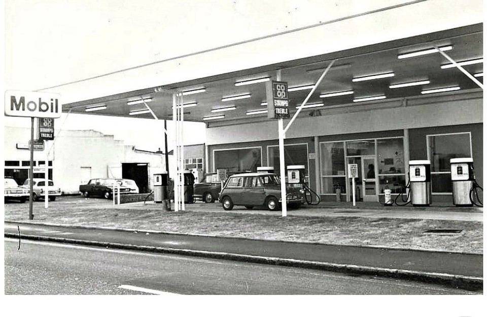 Petrol Pump Vintage “Mobil Round Top ” 2 Gas Pumps | eBay UK