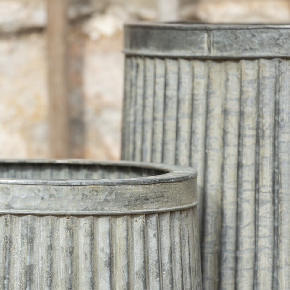 Dolly Tub, Metal Tub, Grey Zinc Planter Rustic Ribbed Drum Barrel Plant ...