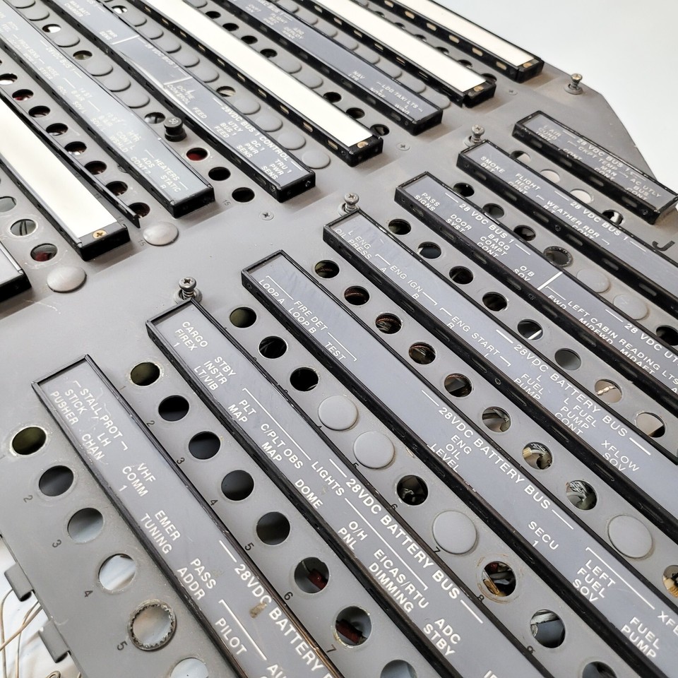 GENUINE ERJ REGIONAL AIRCRAFT CIRCUIT BREAKER PANEL FROM COCKPIT ITEM ...