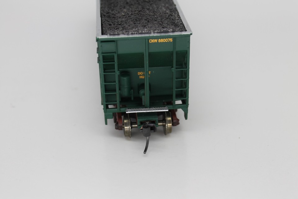 HO WALTHERS 50' 5 BAY COAL HOPPER CNW 880075 WEATHERED WITH LOAD REAL ...
