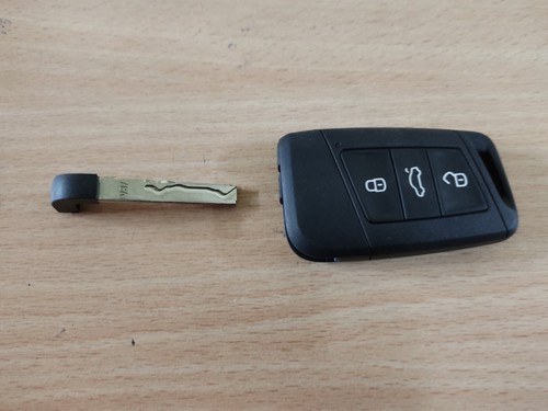 NEW GENUINE SKODA SUPERB MK3 Key 3V0959752KAIF 3V0959752K AIF | eBay UK
