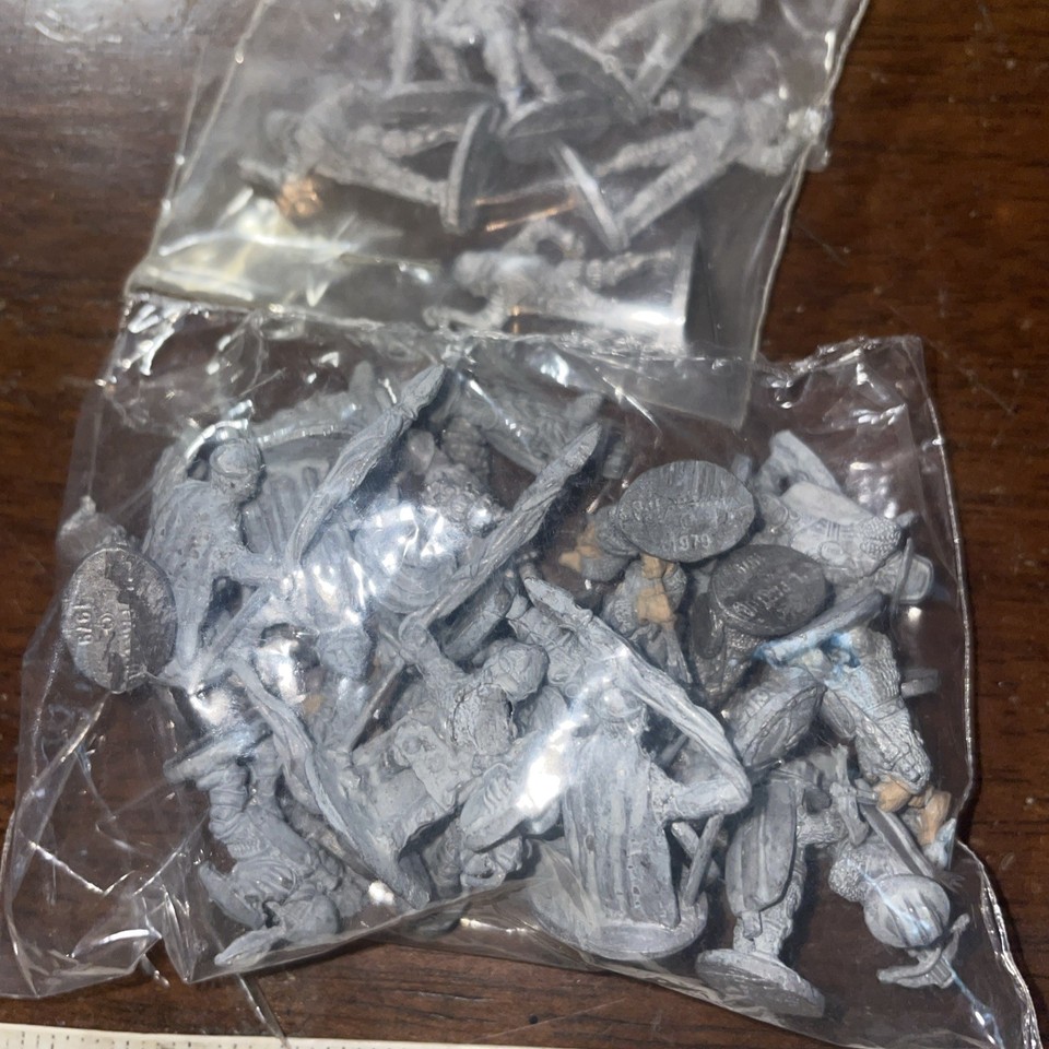 Metal Minis Figures D&D Lot Of 20 +Essex Ral Partha Collection Pack ...