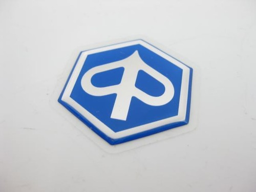 Emblem Piaggio Logo Adhesive 36x32mm Vespa Skr ,ET2,ET4 | eBay
