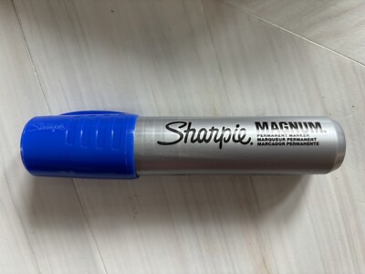 Markers - Sharpie Magnum