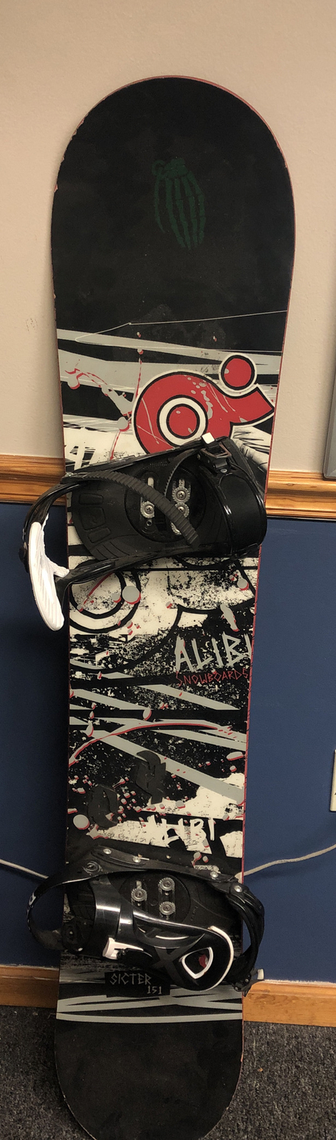 Alibi Snowboard Sicter 151cm With Bindings | eBay