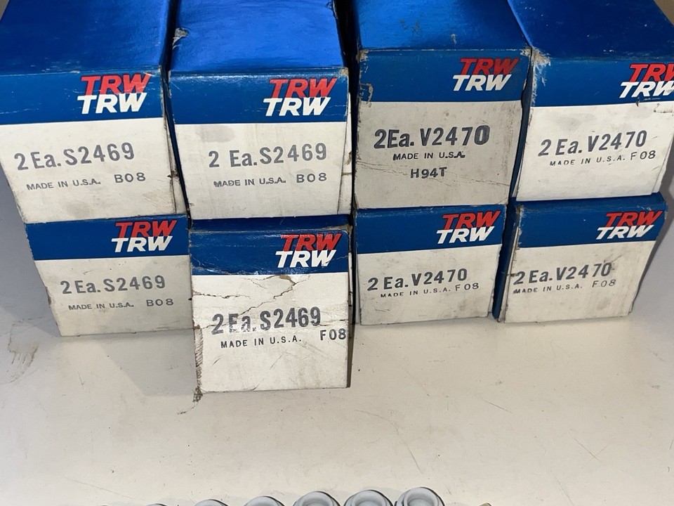 16-NOS Chevy Small Block SBC TRW Stainless Steel Valves 283 302 327 350 ...
