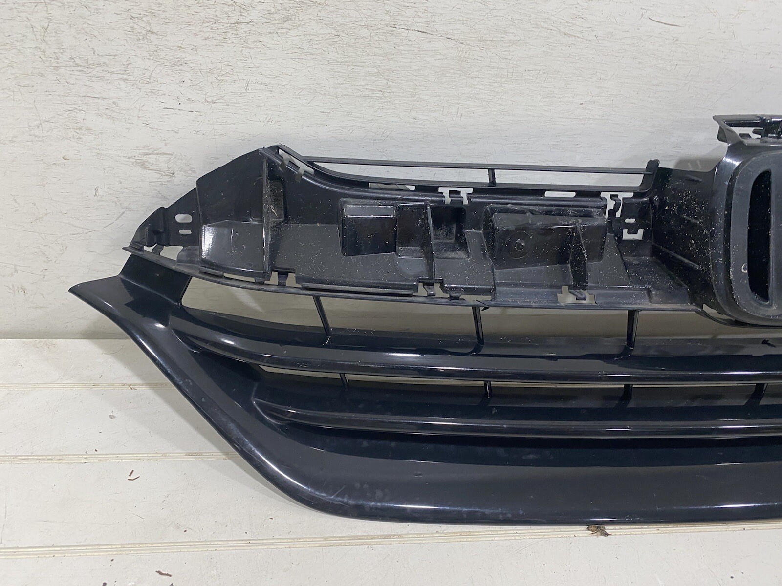 2017-2019 HONDA CR-V FRONT BASE UPPER GRILL GRILLE 71121-TLA-A000 OEM ...