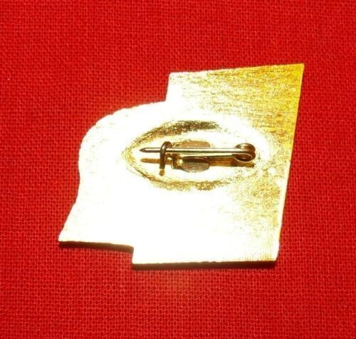 Authentic Soviet USSR Propaganda Pin Badge VLADIMIR LENIN ON RED FLAG ...