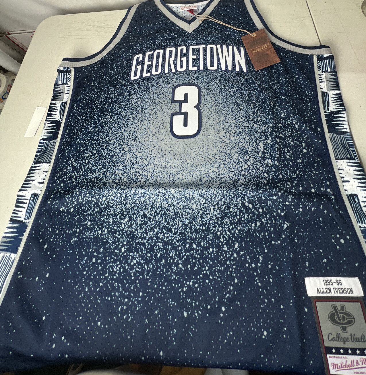 Mitchell & Ness Swingman Jersey Allen Iverson #3 Georgetown Hoyas 1995 ...