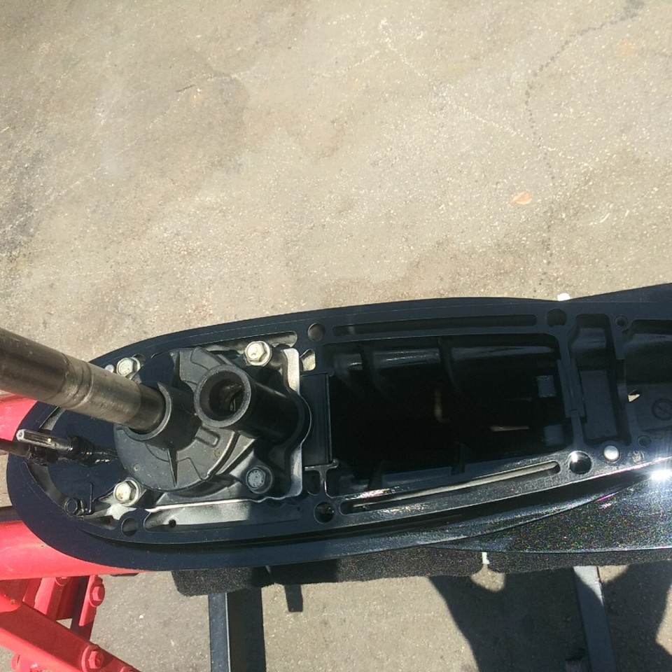 SUZUKI DF150 SUZUKI 150 LOWER UNIT 25" REBUILD COUNTER ROTATION BLACK ...