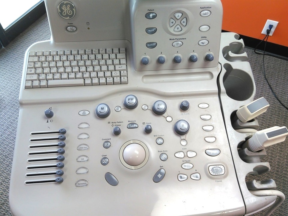 Defective GE Logiq 5 Pro Ultrasound Machine w/ 3.5C &12L Probes No HD ...