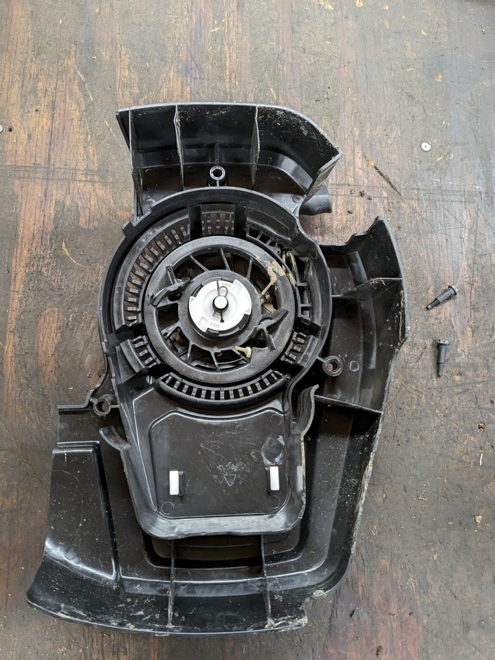 OEM Briggs & Stratton Rewind Starter Blower Housing 595292 | eBay