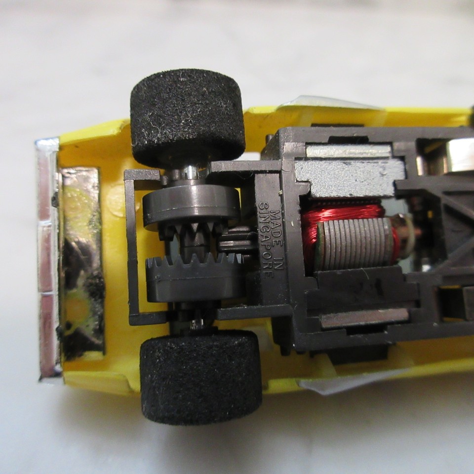 Johnny L Ho Slot Car No. 1904 Yellow 43 Plymouth Road Runner RUNS (WD12 ...