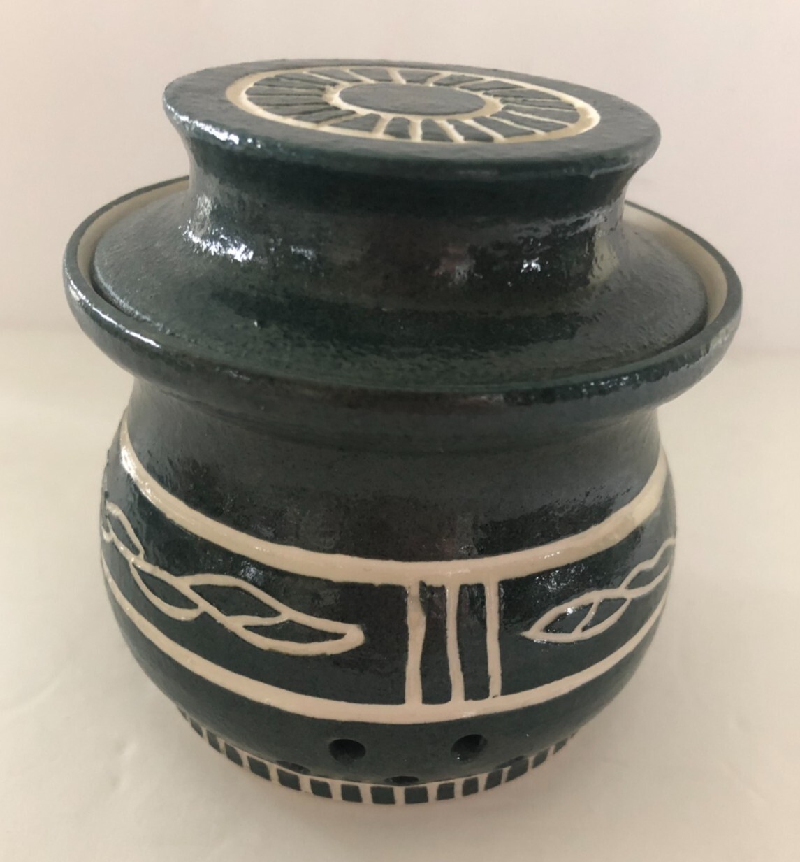 Handmade Pottery Garlic Keeper Pot Signed by Artist 4 1/4 inches tall ...