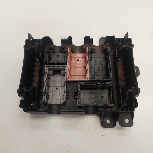 Fuse Panel Retainer BLock 92271330 Commodore VF | eBay Australia