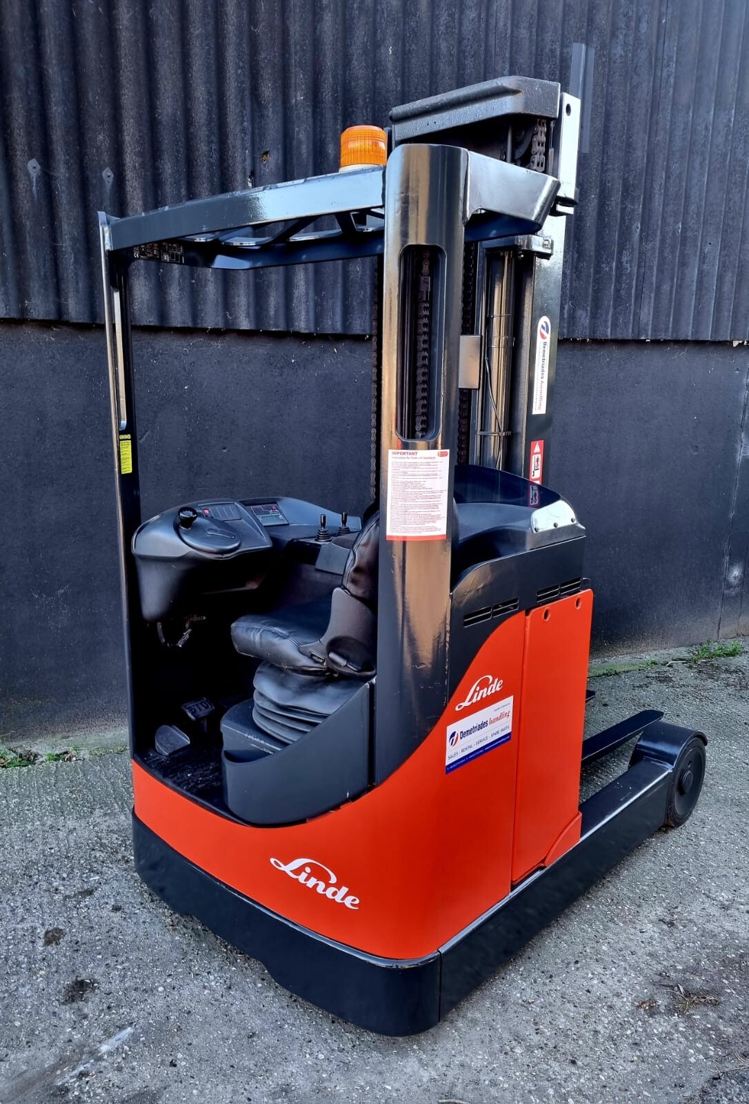 Linde R20 Electric Reach Truck/Narrow Aisle Forklifts/ 5.4 Meters Lift ...