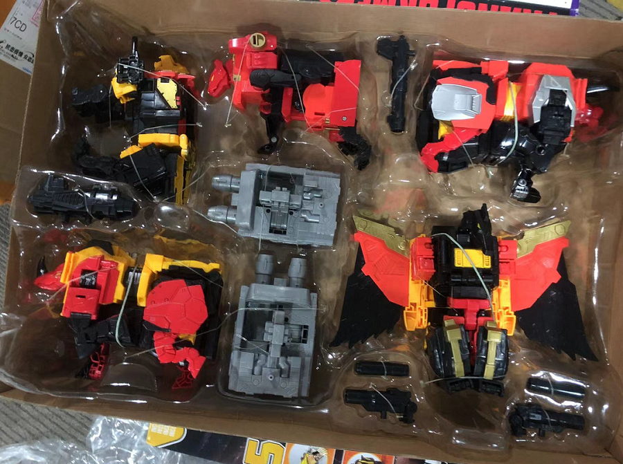 New in box! Hasbro transforms Predaking Power of the Primes Figure Toy ...