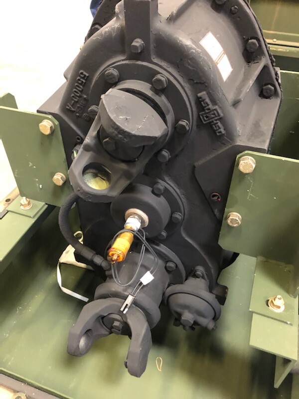 Oshkosh 55000 M977 Military Truck HET M1070 HEMTT Transfer Cases ...