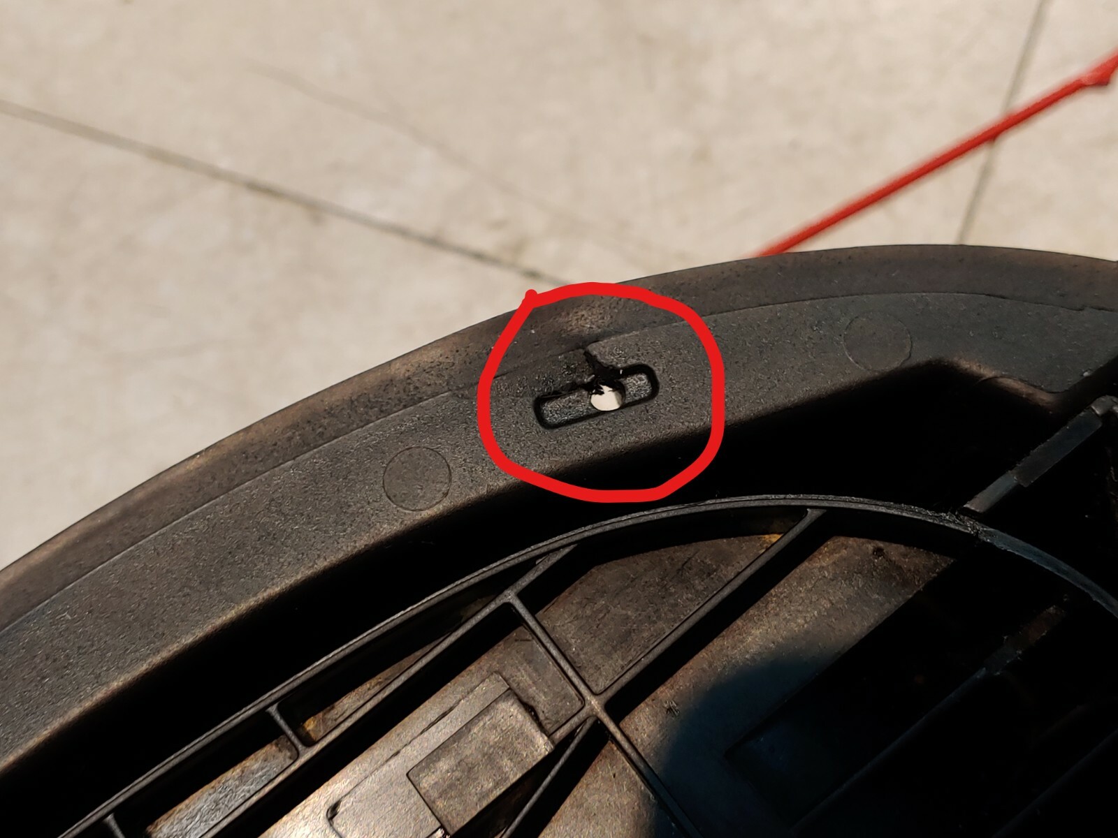 2013-2016 Maserati Quattroporte M156 Genuine Fuel Filler Neck Base ...